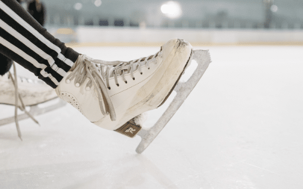 14 Common Figure Skating injuries (Prevention & Treatment)