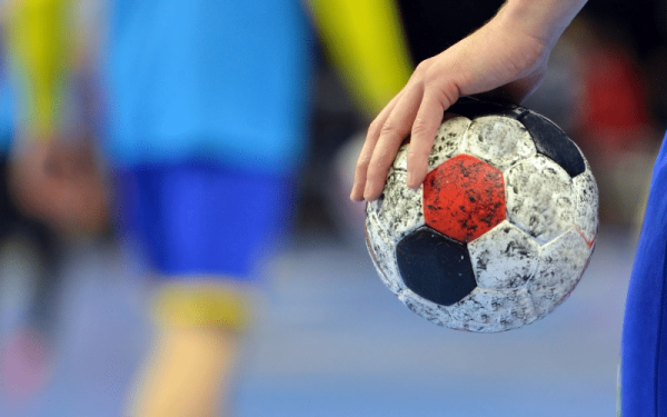 16 Common Handball injuries (Prevention & Treatment)