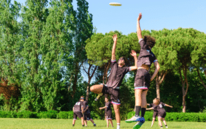 17 Common Ultimate Frisbee injuries (Prevention & Treatment)