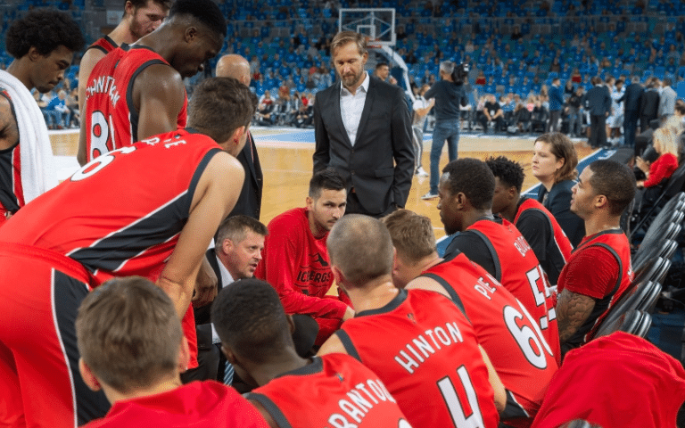 11 Best Basketball Coaches of All Time