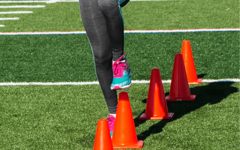 Tennis Equipment List: 24 Items (with Pictures)