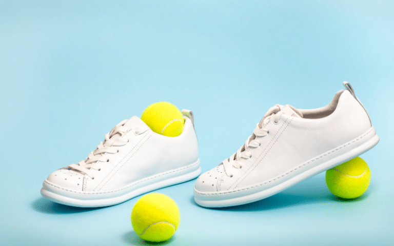 Tennis Equipment List: 24 Items (with Pictures)